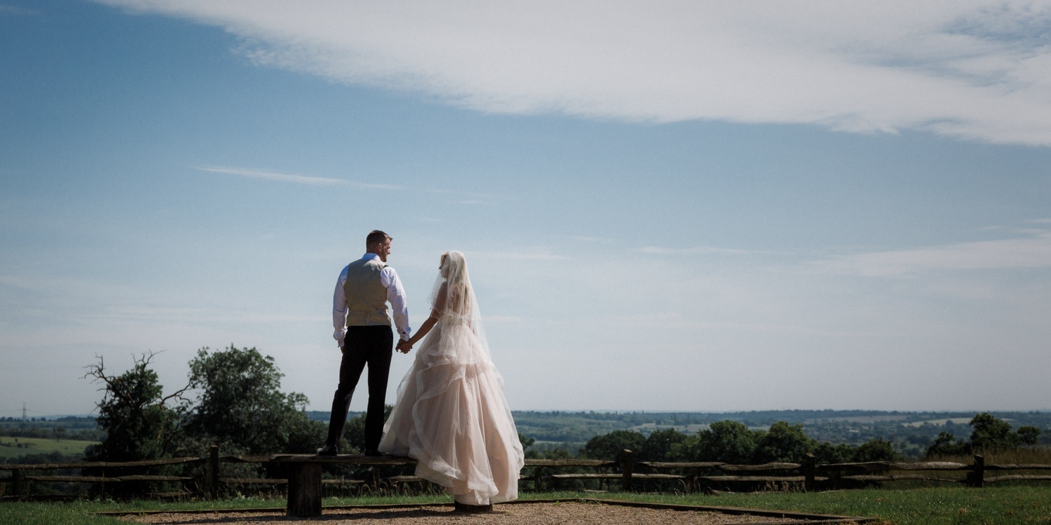 A Guide on How to Select the Best Photographer for Your Wedding in Essex